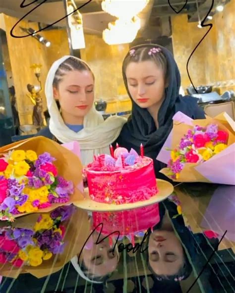 شوخی سارا و نیکا در ماشین فیلم