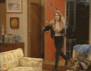  Kelly Bundy Animated  On Er