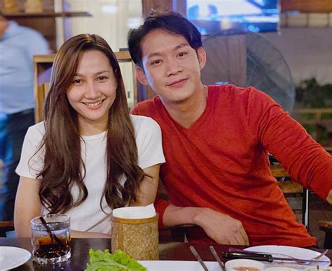 តើ ប្រុស សង្ហា និយាយ អ្វីខ្លះ ពី ស្រី ស្អាត ហ៊ី ន ច័ន្ទ និ រ័ ត្ន ក្រោយ លេចឮ រឿង មួយ ពី អ្នក