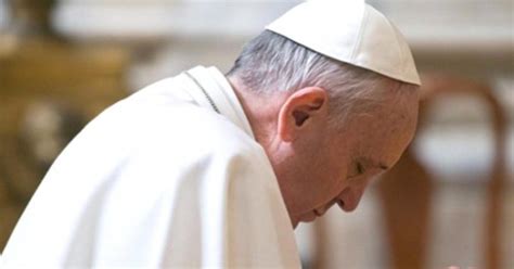 Папа Франциск Църквата да поиска прошка за сексуалното насилие над деца Новини от Dnes Bg