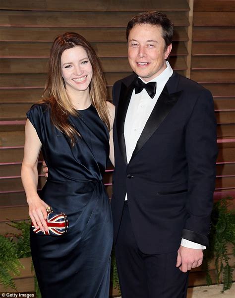 Elon Musk Relentlessly Pursued And Infatuated With Amber Heard