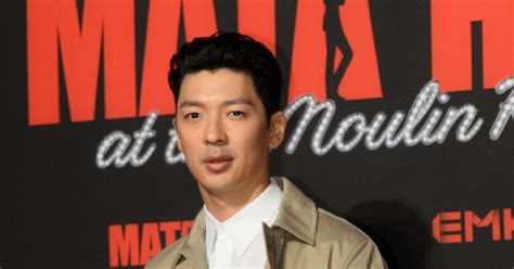 포토 가수 팀 훈남 외모 뽐내며~