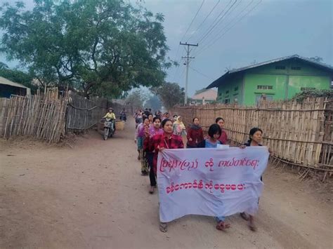 ယင်းမာပင်တွင် စစ်အာဏာရှင် ဆန့်ကျင်ရေး မြောက်ခြမ်း သပိတ်အင်အားစု ချီတက် သပိတ်မှောက် Khit Thit Media