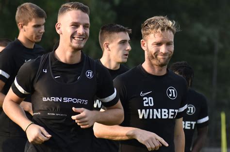 Ясни са датите и съперниците за контролите на Локо Пд