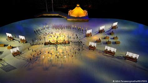 Tokyo 2020 Opens With Somber Ceremony Sports German Football And