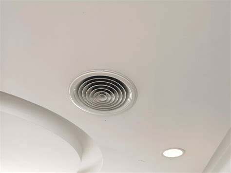 en la categoría Ceiling diffusers de fotos e imágenes de stock