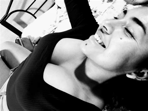 P O L E T T主播：免费直播性爱表演和聊天 Stripchat