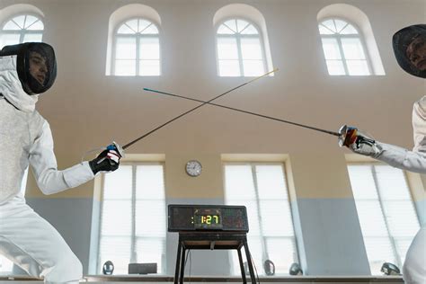 1 20 대 건강한 검 검은색 게임 결투 경쟁 경쟁 스포츠 공격 공연 균형 기술 기술 연습 독일 마스크 무력 무술 민첩성 배경 보호