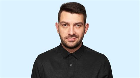 Microexpressions That Indicate Narcissism According To A Clinical Hypnotherapist YourTango