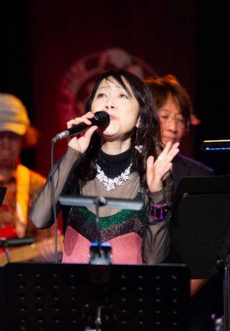 国分友里恵オフィシャルサイト