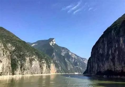 李白遠遊他鄉，途中寫下一首詩，其中一聯如同一幅風景畫 每日頭條