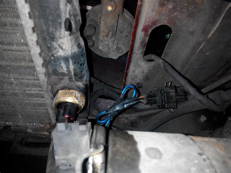 Замена датчика температуры ОЖ — Skoda Felicia 1 3 л 1998 года наблюдение Drive2