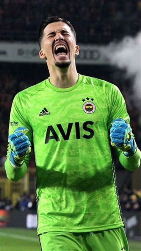Mustafa Erhan adlı kullanıcının FENERBAHÇE panosundaki Pin | Kaleci ...
