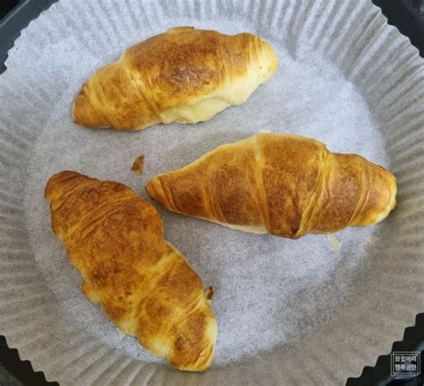 크루아상 생지 응용요리 크로플 크룽지 크붕빵 크러핀 소세지빵 크로와상의 무한변신 네이버 블로그