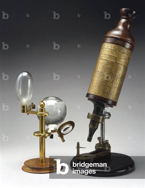 Image Of Microscopes 17th Century Hookes Hookes Compound Microscope