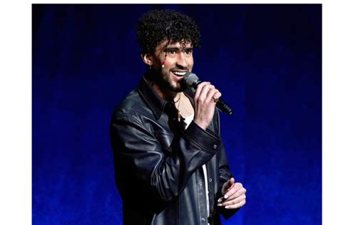 Бивша дjевојка тужи Бед Банија за 40 милиона долара Glas Srpske