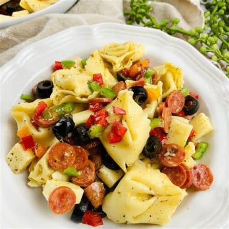 Easy Loaded Cold Italian Tortellini Salad With Pepperoni Kim Schob