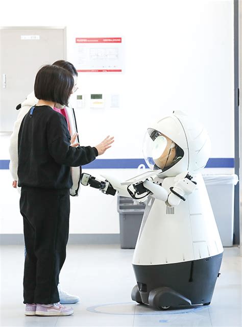 여자 로봇 남자 로봇