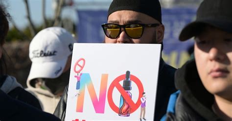 [단독]합성니코틴 규제 논의 해 안 넘긴다…공청회 예정대로 진행