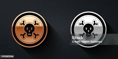 금색과 은색 뼈와 두개골은 검은 배경에 격리된 독성 경고 아이콘의 표시입니다 긴 그림자 스타일 벡터 검은색에 대한 스톡 벡터 아트 및 기타 이미지 Istock