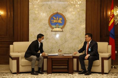 Ерөнхийлөгч Х Баттулга шүүхийн тухай багц хуулийн төсөл өргөн мэдүүллээ