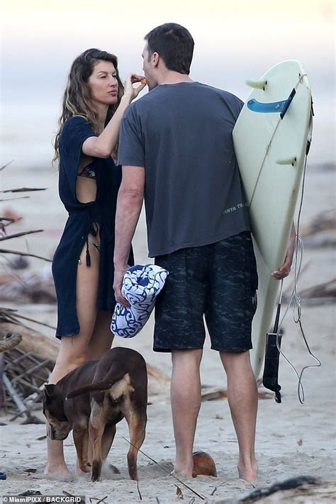 Gisele B Ndchen Feeds Tom Brady Snacks After Super Bowl Champion Surfs In Costa Rica Daily