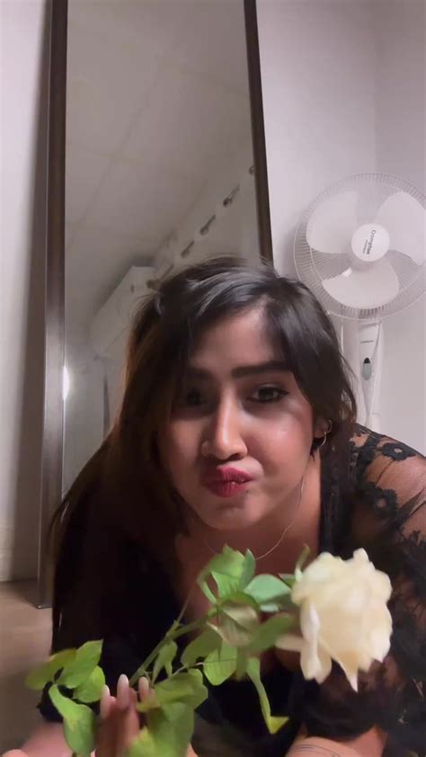 Sofia Ansari New Viral Video ️ Sofiaansarireels Talabh Metachallenge