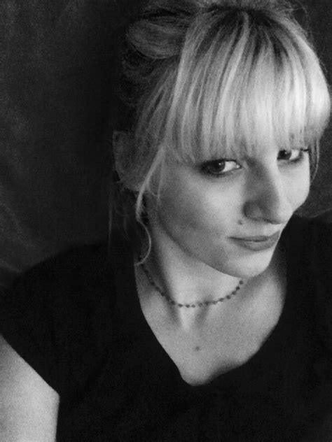 Very Hot Amateur Girls Page 99