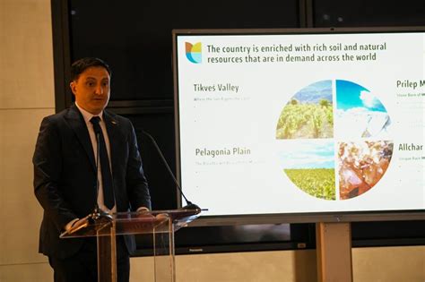 Успешно претставени можностите за инвестирање пред стопанската комора на Шарџа и стопанската