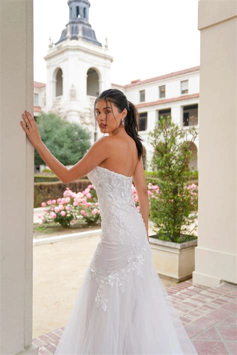 Sexy Strapless Fit And Flare Bridal Gown With Beaded Embellishments
