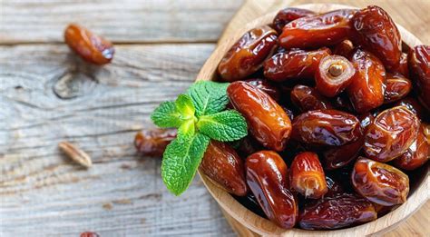 Persian Dates • The Fruit Of Paradise 16 Types And 6 Top Benefits Pana
