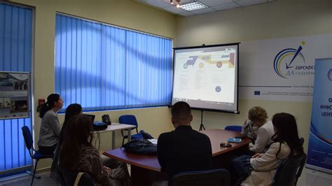 ОИЦ ВАРНА ЗАПОЗНА СТУДЕНТИ С ФУНКЦИОНАЛНОСТИТЕ НА ИСУН 2020 Eufunds