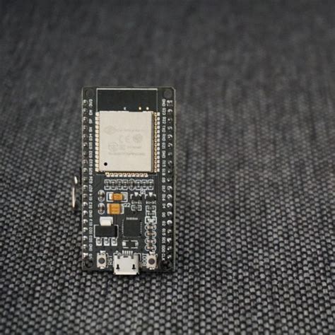Esp32 Tutorial What Do You Have To Know About The Esp32 Microcontroller Microcontrollers