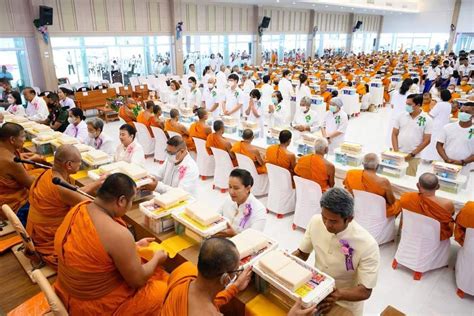 ในประเทศ ‘วัดพระธรรมกาย มูลนิธิฯร่วมกับคณะสงฆ์สงขลาถวายสังฆทานแด่คณะสงฆ์ 323 วัด