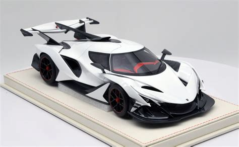 One Model Apollo Ie White •