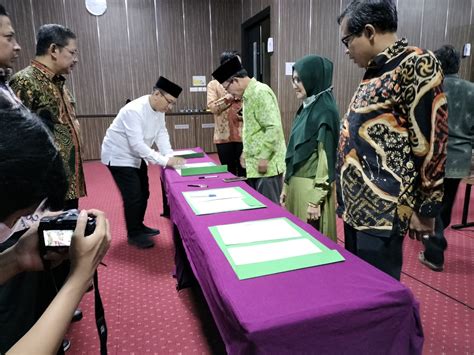 Fu Uin Suska Riau Tandatangani Moa Dengan Lpmq Fakultas Ushuluddin