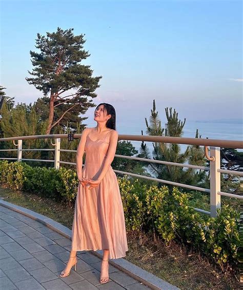 린 벌써 40대 공주 드레스 입은 발라드 여왕의 하프 로우 헤어스타일 뷰티는 내운명