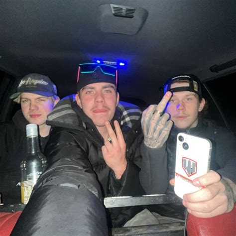 Stream 1liamlindgren Listen To Kir å Lir🥰 Playlist Online For Free