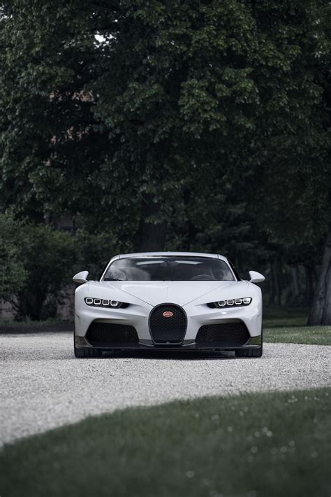 Bugatti Chiron Wallpapers Images Wallpapercat