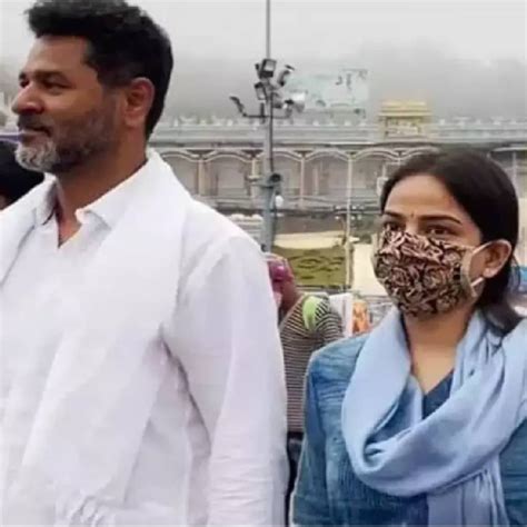 పవన్ ప్రభుదేవా దిల్ రాజు సహా 50 ఏళ్ల వయసులో తండ్రులైన మూవీ