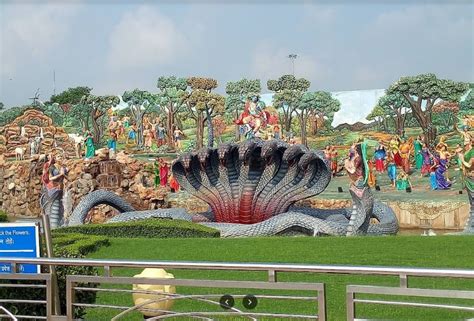 Govardhan Parikrma Marg Uttar Pradesh Katiyar Sister