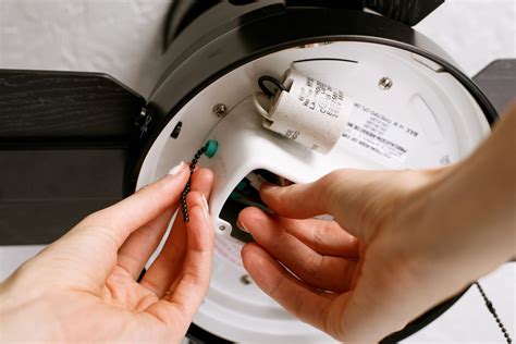 How To Fix Or Replace The Ceiling Fan Chain Quickly