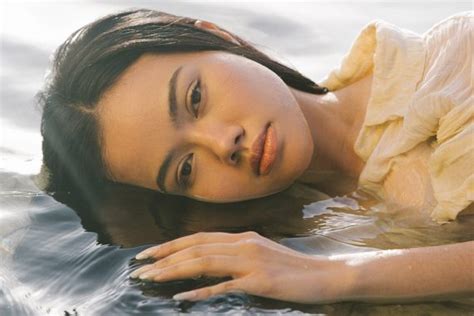 Yura Yunita Tampil Natural Di Album Baru Pophariini