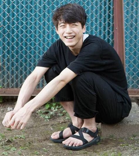 크로키 자료실 On Twitter 피규어 자세 포즈 앉아있는 포즈