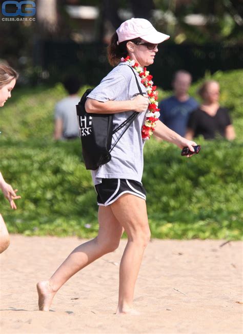 Sarah Palin Nude Pictures Onlyfans Leaks Playboy Photos Sex Scene Uncensored