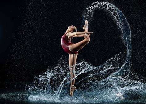Stevenson High School Dance Team In The Rain — Ron Mckinney Photography
