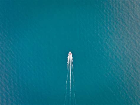 Using Deep Learning Semantic Segmentation Method For Ship Detection On