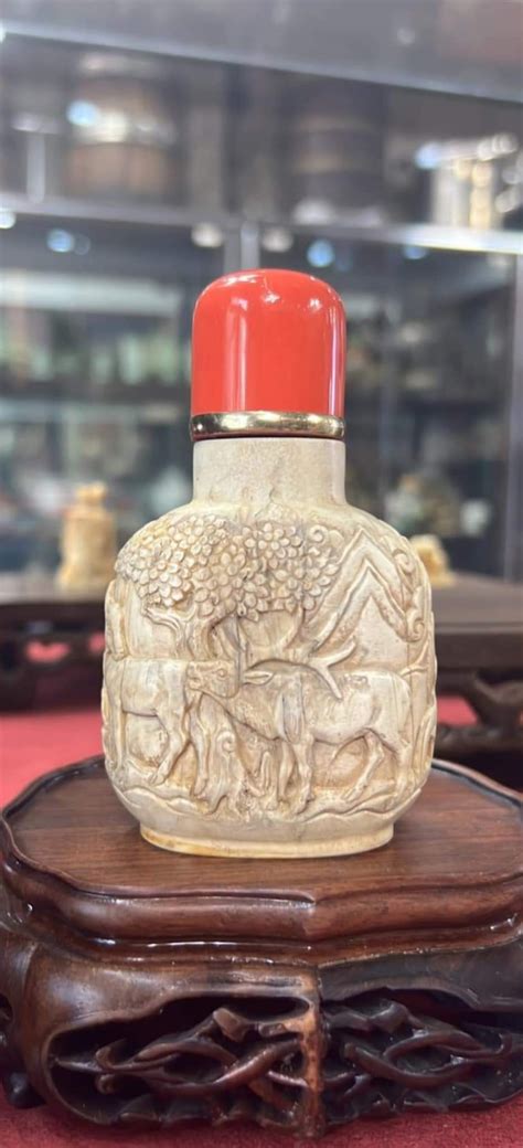 ХААН ЧУЛУУ Цагаан өвгөн сийлбэртэй Зааны соёо хөөрөг