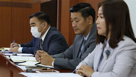 Хүүхдийн төрөлжсөн асрамж халамжийн төвүүдийн үйл ажиллагаатай танилцав