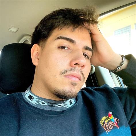 Wheres Everyone Watching The Fight 🥊